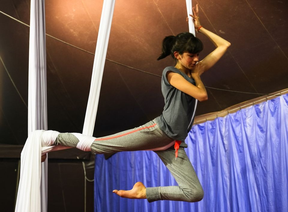 Stage de cirque pour ados - Vacances de février - Du 13/02/2023 au 17 ...