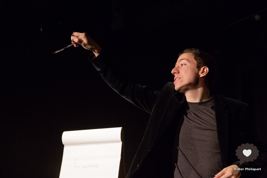 Mathieu Oliver, pliant au OFF d'Avignon - Avignon - Frequence-sud.fr